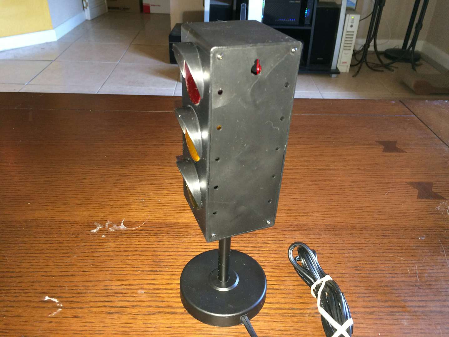 Raspberry Pi Traffic Light - Xodus Tech